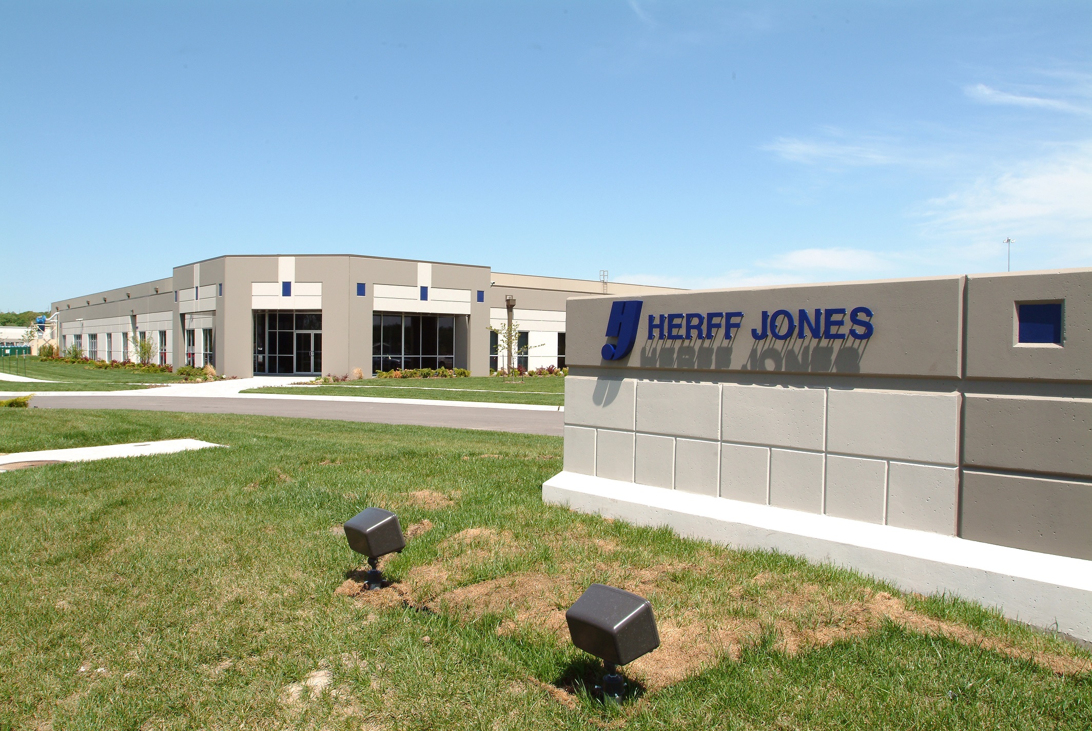 Herff Jones Office and Warehouse Expansion by GBA Herff Jones Office and Warehouse Expansion by GBA